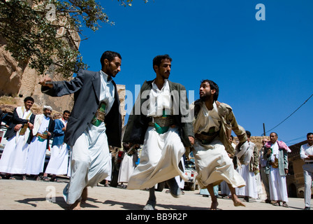 Swords dance, jambiya dance, Yemen Stock Photo - Alamy
