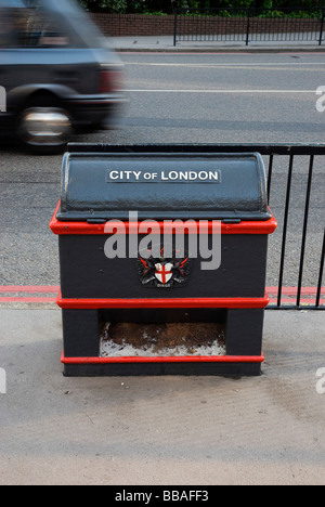 Grit salt box Stock Photo - Alamy