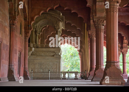 Throne or Jharokha in the Diwan i Am the Red Fort in Delhi India Stock ...