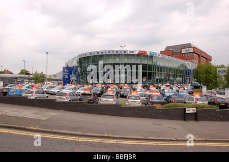 Ford Dealers on Edgware Rd, Colindale, London, England, Uk Stock Photo ...