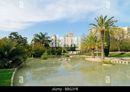 Jardines del Turia, Rio Turia, river bed, park, Museo de Bellas Artes ...