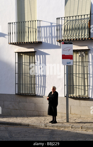 Bus stop sign in spanish Stock Photo - Alamy