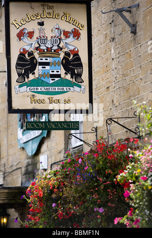 The Redesdale Arms pub, Moreton-in-Marsh town, Gloucestershire ...