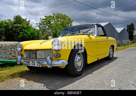 Classic MG Midget sports car at a classic car rally Stock Photo - Alamy