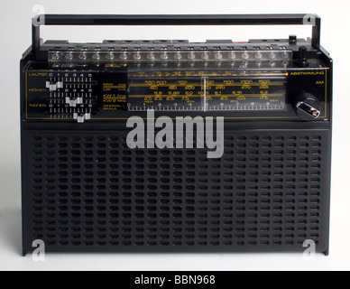 broadcast, radio, radio sets, transistor portable radio Stern Sensomat ...