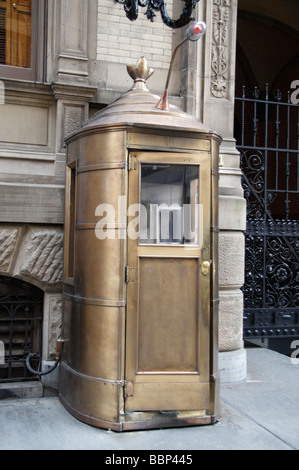 The entrance to the Dakota building where John Lennon got shot Stock ...