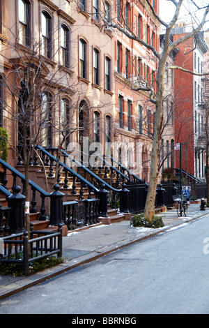 stoop houses, brownstone houses, New York Stock Photo - Alamy
