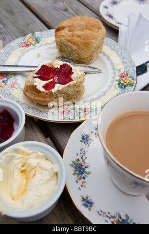 Devon cream tea Stock Photo - Alamy