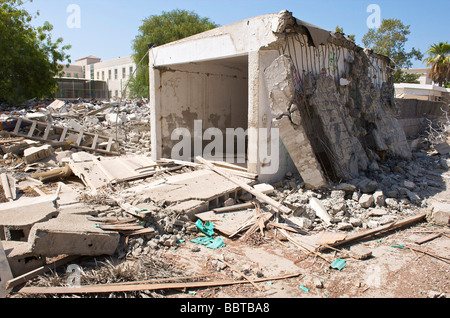 Dubai Jumeirah abandoned houses that will be destroyed to make space ...