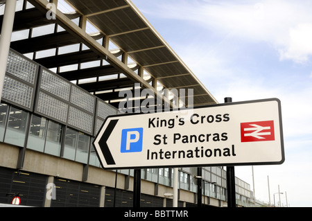 King's Cross St Pancras sign seen at under ground station. King's Cross ...
