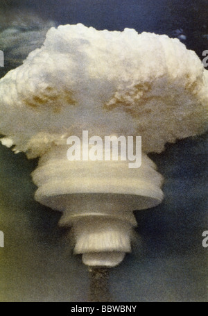 atom, nuclear bomb, explosion of the first Chinese hydrogen bomb, 17.06 ...