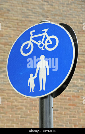 Bicycle and pedestrian shared route sign Stock Photo - Alamy