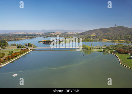 Commonwealth Avenue Bridge Black Mountain and Lake Burley Griffin ...