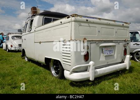 VW split-screen double cab pickup. Van Jamboree, Revesby Park ...