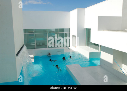 Le Havre (76): "Les Bains des Docks" aquatic complex Stock Photo - Alamy