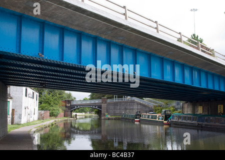 bridgewater canal barges bridge runcorn england uk gb Stock Photo - Alamy