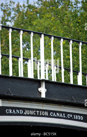 the 1820 gallows bridge crossing the grand union canal, formerly the ...