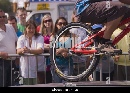 Mountain Bike Trials Rider Stock Photo - Alamy
