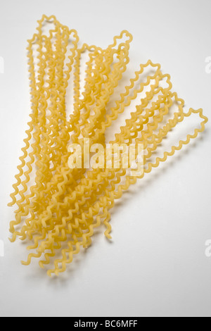 Fusilli lunghi (long pasta spirals Stock Photo - Alamy