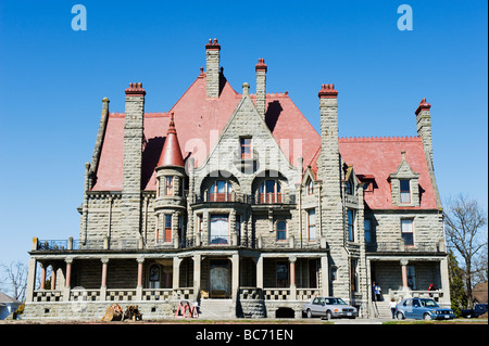 Craigdarroch Castle, Victoria, Vancouver Island, British Columbia ...