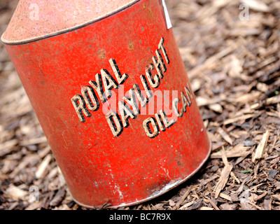 Vintage Shell Motor Spirit gerry can on display at Woodcote Vintage ...