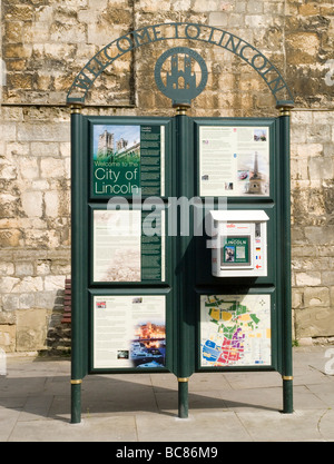 Lincoln tourist map Cathedral old town area Stock Photo - Alamy