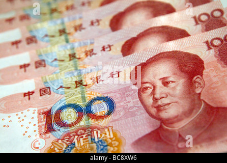 100 Yuan notes are seen in a staged photo Stock Photo - Alamy