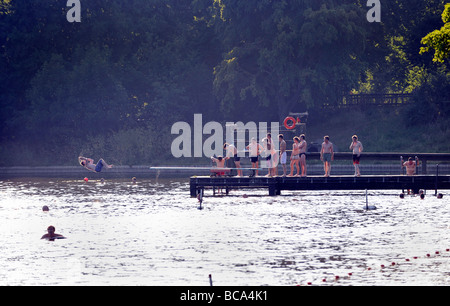 Hampstead ponds bathing diving Men's Pond Stock Photo - Alamy