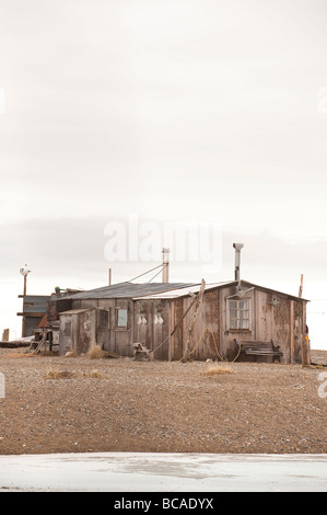 A NATIVE WHALE HUNTING OUTPOST WOOLLEY LAGOON ALASKA Stock Photo - Alamy