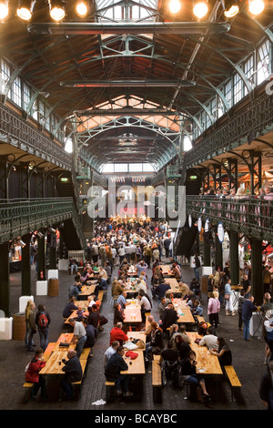Fischmarkt sunday fish market Hamburg Germany german travel Stock Photo ...