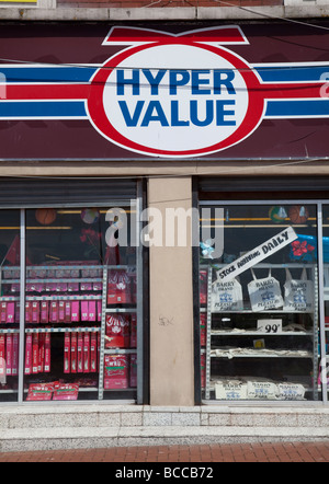 Cheap shop sign Stock Photo - Alamy