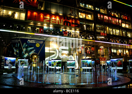 Central World Shopping Center , Bangkok , Thailand Stock Photo - Alamy