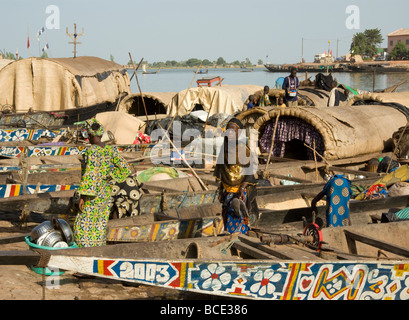 Pinasse Boats at the Port in Mopti Mali West Africa Stock Photo - Alamy