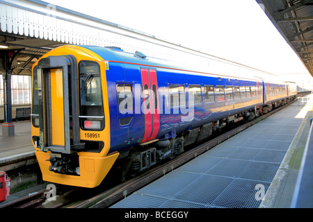 First Great Western Trains High Speed Diesel 43170 HST and Alphaline ...