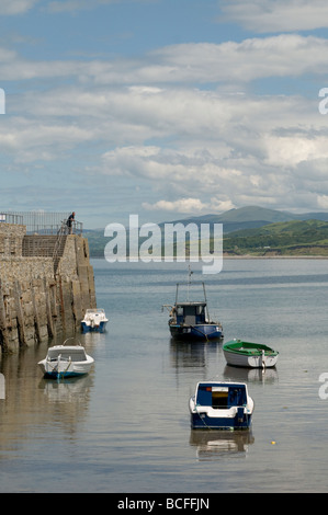 Trefor Harbour on the Gwynedd coast in North Wales Stock Photo - Alamy