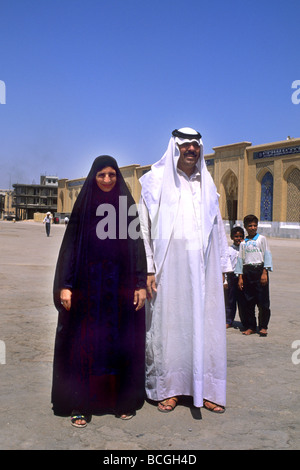 Iraq. Family Group To Kerbala Stock Photo - Alamy