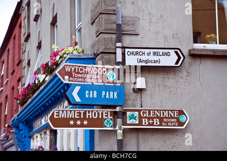 Ireland. County Kerry. Sign post at Lauragh Stock Photo - Alamy