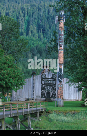 A totem pole on Chief Shakes Island site of a Native American clan ...