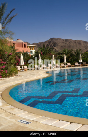 SWIMMING POOL at HYATT REGENCY HOTEL PHOENIX ARIZONA Stock Photo - Alamy