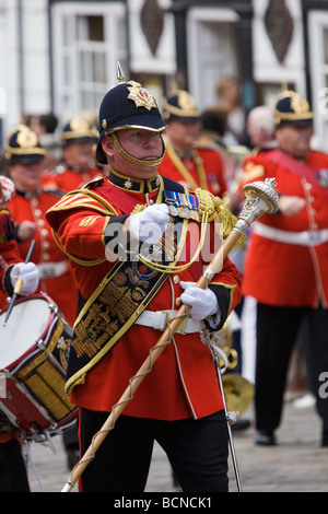 A Soldiers from the Princess of Wales Royal Regiment (PWRR) lays a ...