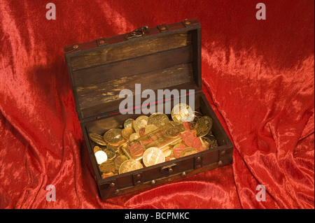 Goldschatz - Treasure Chest Stock Photo - Alamy