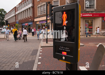 Push button pedestrian crossing showing red and green man Stock Photo ...