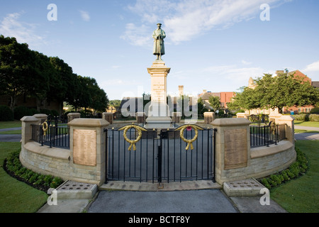 War Memorial at Batley memorial Park, West Yorkshire Stock Photo - Alamy