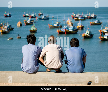 Villagers at the harbour, Mui Ne, Vietnam Stock Photo - Alamy