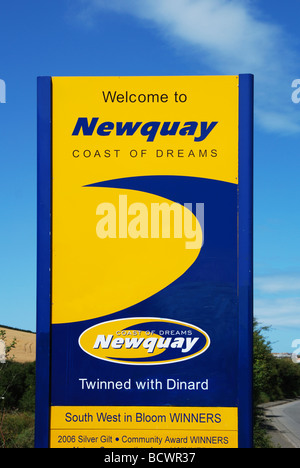 the visitors welcome sign on the outskirts of newquay in cornwall, uk ...
