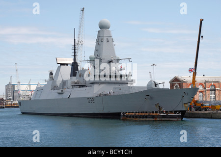 HMS Daring (D32), the lead ship of the Type 45 ('D' Class) air defence ...