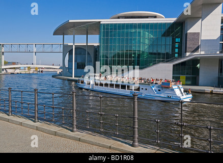 The Reichstag building and Spree river Stock Photo - Alamy
