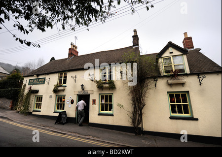 THE OLD SPOT INN A TRADITIONAL PUB IN DURSLEY GLOUCESTERSHIRE ENGLAND ...