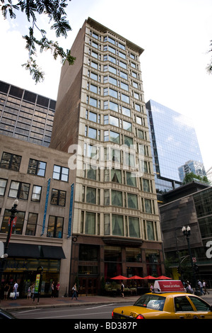 The Reliance Building by Daniel Burnham, forerunner of modern ...