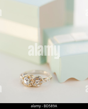 engagement ring gift box jewelry marriage precious Stock Photo - Alamy